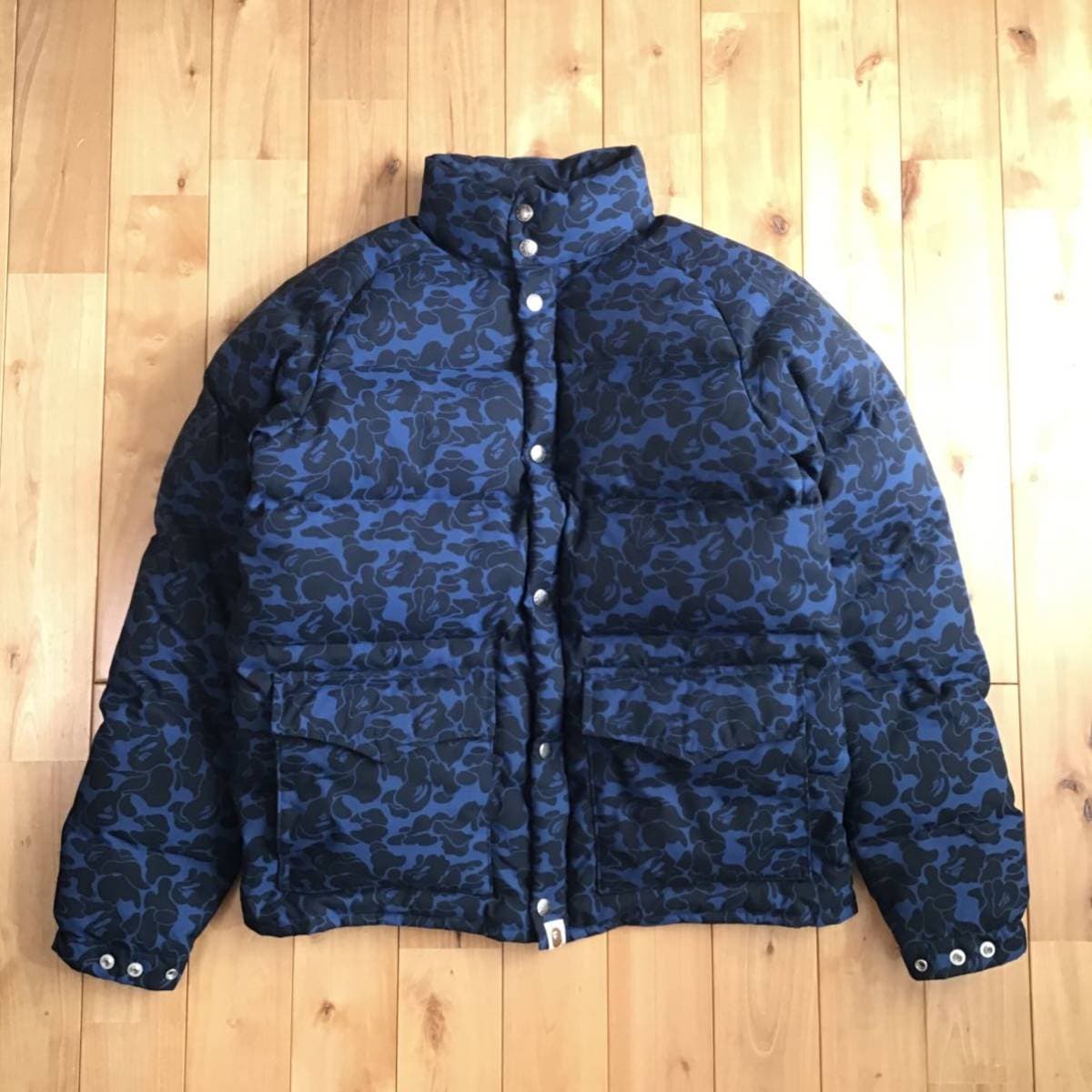 ダウンジャケット Solid camo Mサイズ blue × navy a bathing ape BAPE down jacket エイプ ...