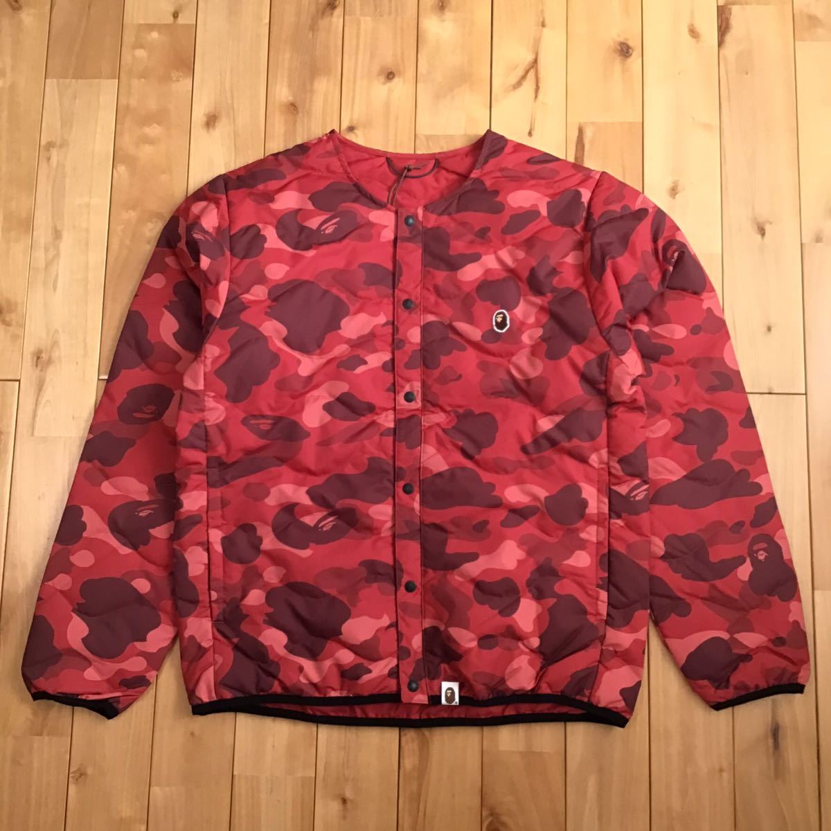 ★新品★ COLOR CAMO ライト ダウンジャケット Mサイズ a bathing ape BAPE Red camo light ...