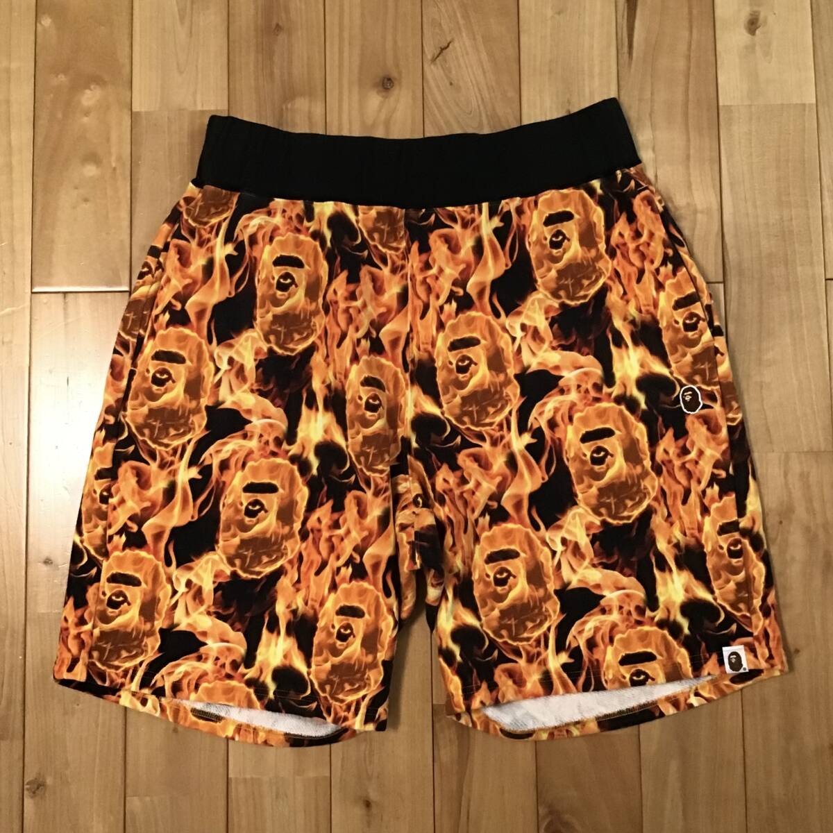 BAPE Flame スウェット ハーフパンツ Lサイズ a bathing ape sweat shorts pants エイプ ベイプ ...
