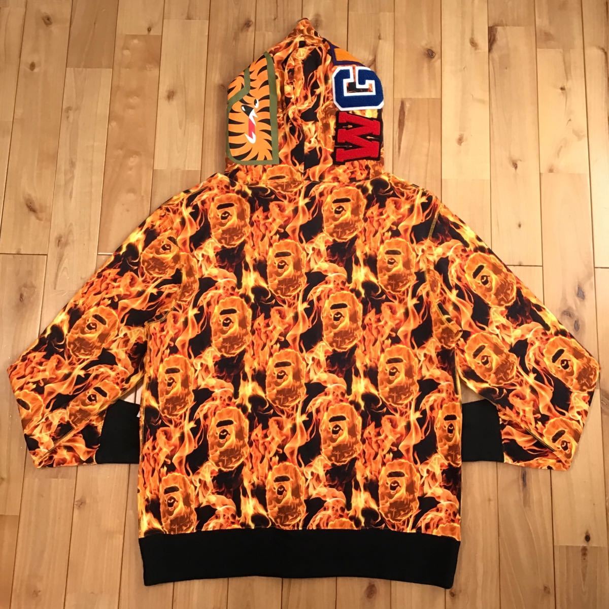 ★美品★ XL BAPE flame シャーク パーカー fire shark full zip hoodie a bathing ape ...