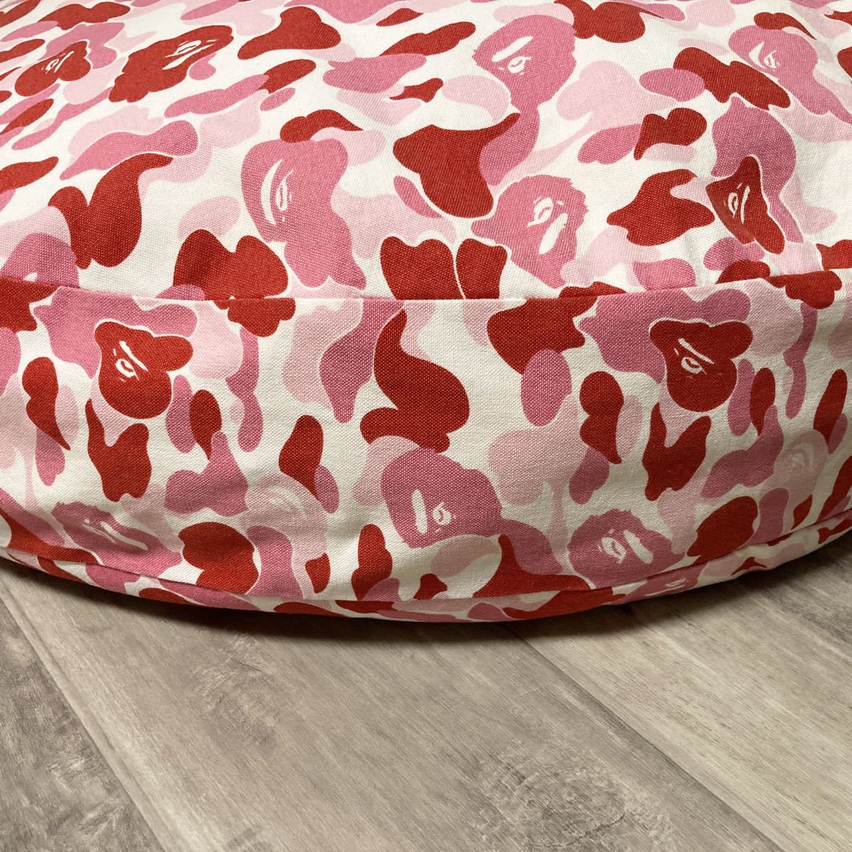 ABC camo pink ビッグ クッション a bathing ape BAPE big cushion dog bed ABCカモ ピンク エイプ ベイプ アベイシングエイプ 迷彩 ...