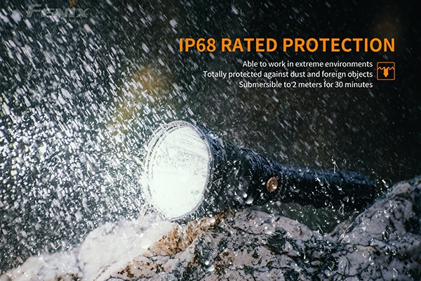 フェニックスライト/Fenix HT18 XHP35 HI LED ハンティングフラッシュライト | FENIX（フェニックスライト） | カネツネセレクト