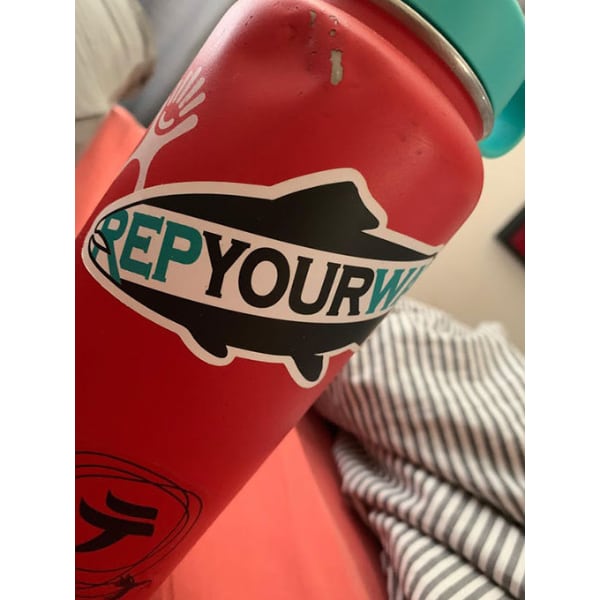 Rep Your Water ロゴステッカー