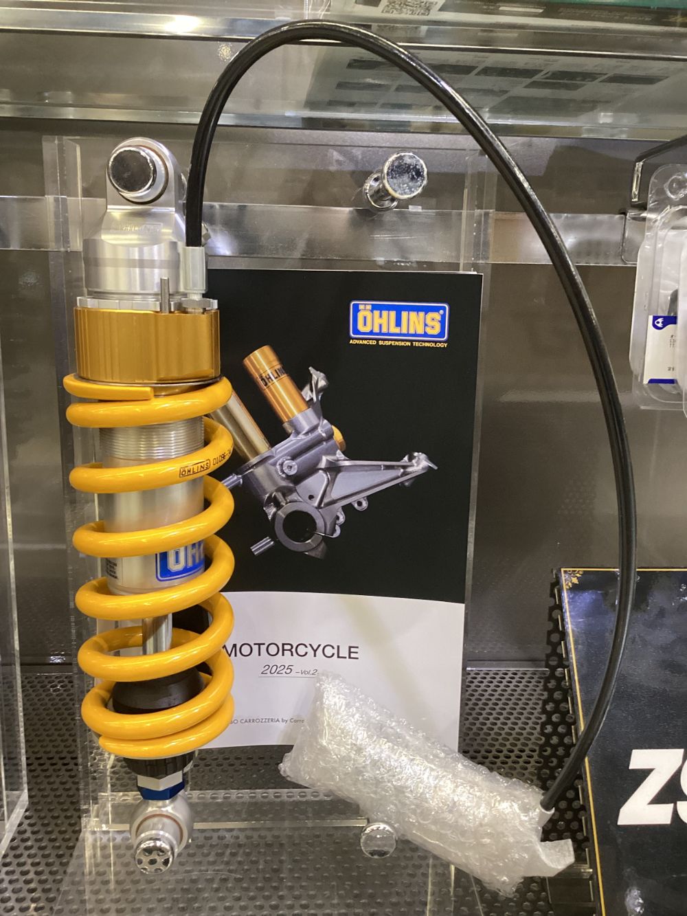 【ライコランド多摩店／新品展示品】OHLINS オーリンズ KA739 S46リアショックアブソーバー Z900RS/Cafe ...