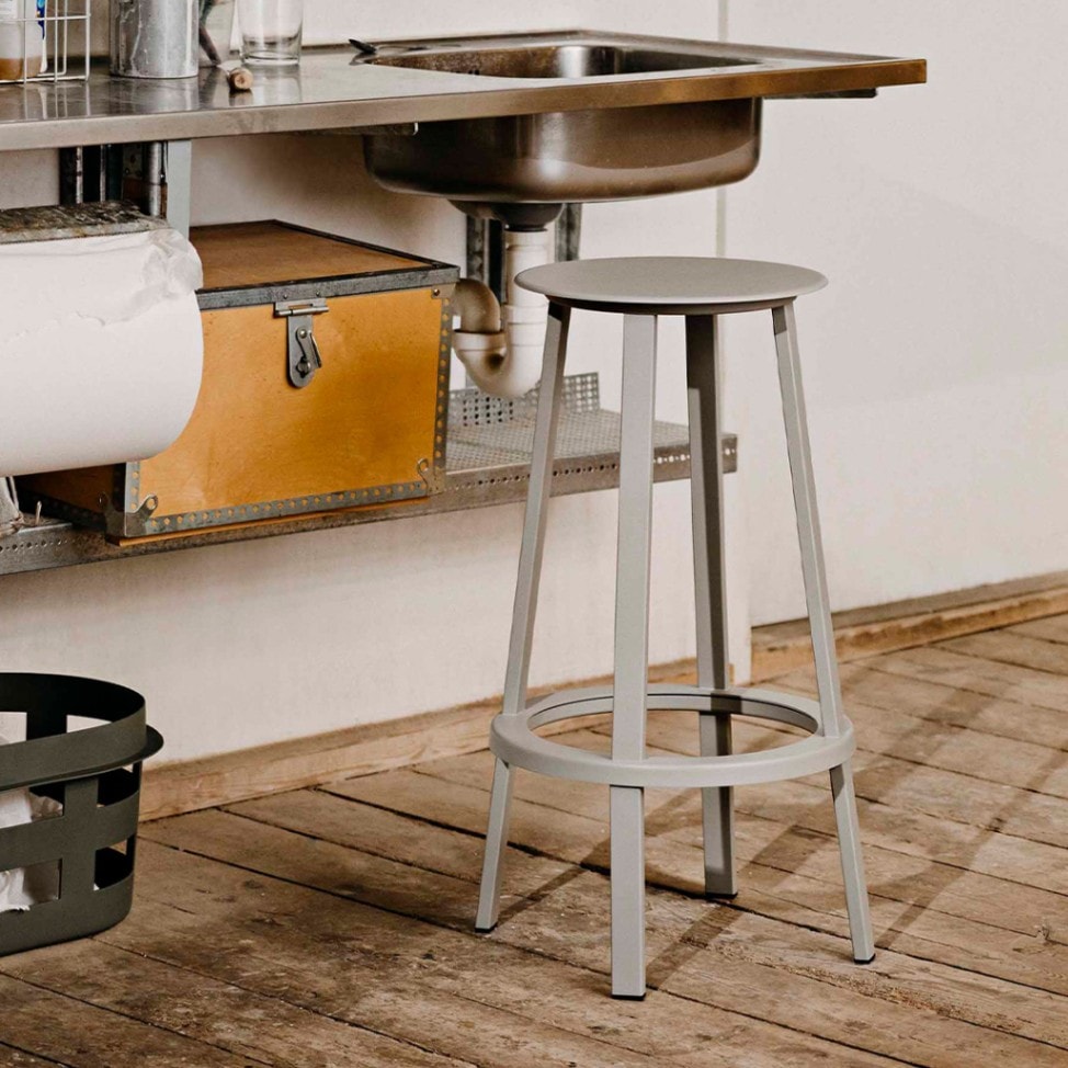 【お取り寄せ】HAY (ヘイ) Revolver バースツール High スカイグレー/ブラック/レッド 北欧インテリア/北欧家具/リボルバー ...