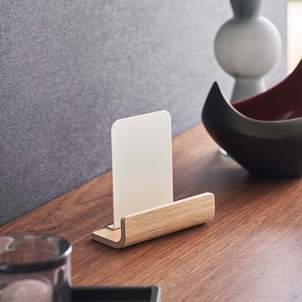 【お取り寄せ】山崎実業 RIN 神札スタンド シングル ナチュラル/ブラウン|山崎実業 - RIN 神札スタンド |北欧雑貨＆インテリアのオンラインショップ【KOZLIFE】