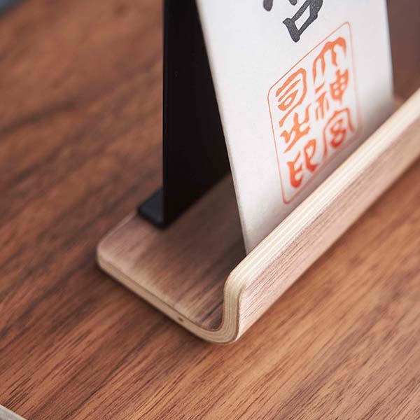 【お取り寄せ】山崎実業 RIN 神札スタンド シングル ナチュラル/ブラウン|山崎実業 - RIN 神札スタンド |北欧雑貨＆インテリアのオンラインショップ【KOZLIFE】