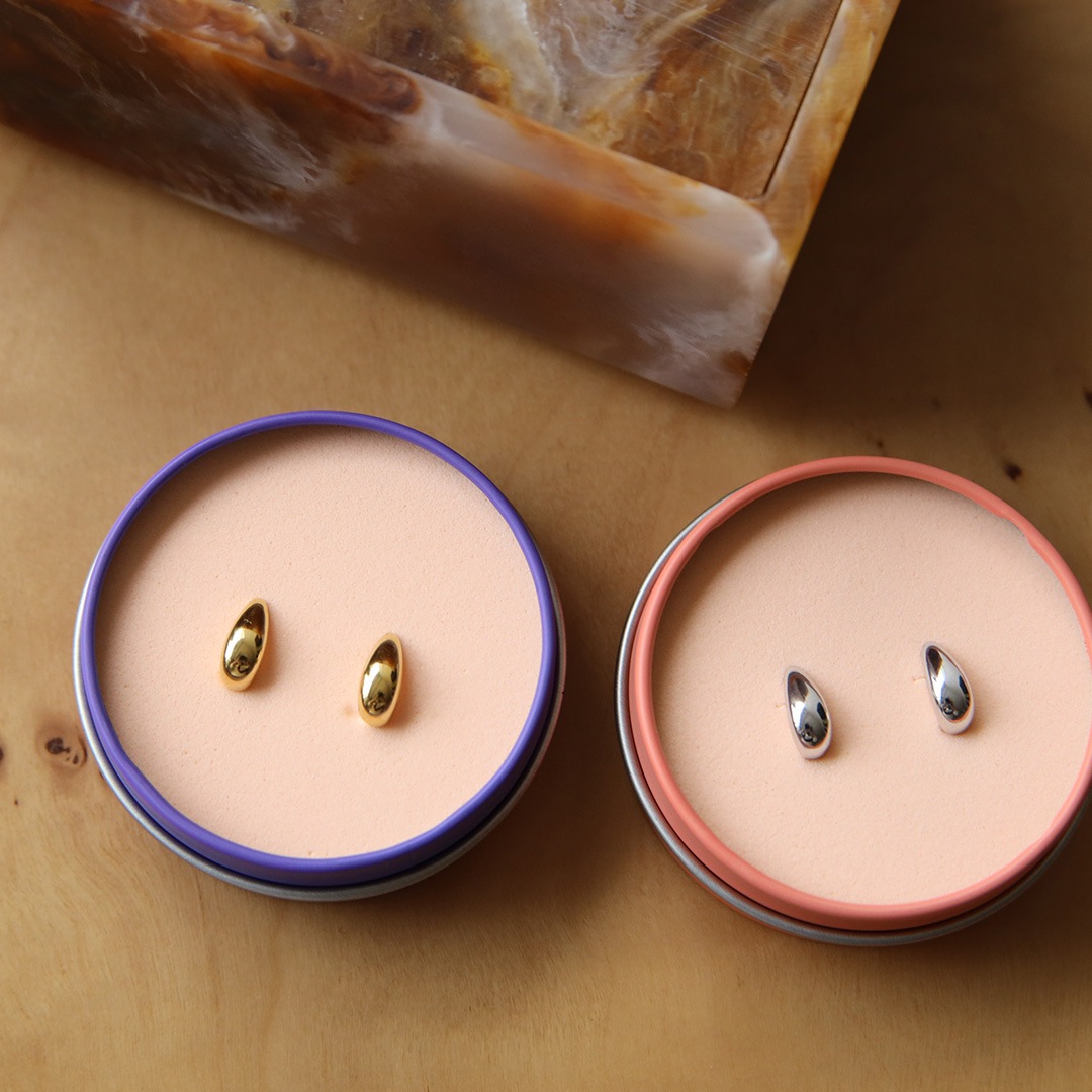 Baqless (バックレス) ピアス Amity Tendresse（アミティ タンドレス） ゴールド/シルバー キャッチレス/キャッチ一体型 【メール便】|Baqless |北欧雑貨 ...