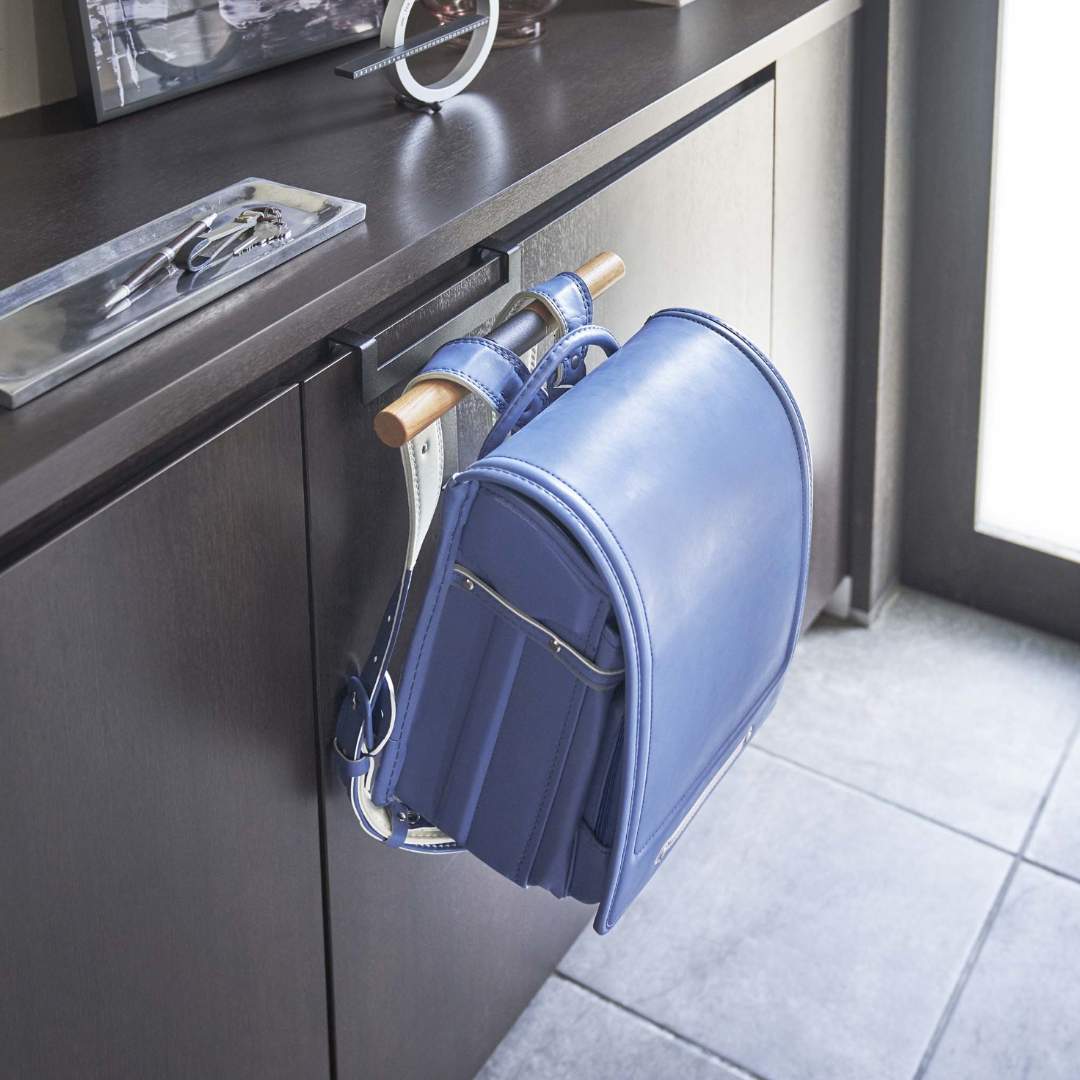 【RIN】 下駄箱扉ランドセル＆リュックハンガー ブラウン｜ベビー・キッズ用品｜kurasso（クラッソ）