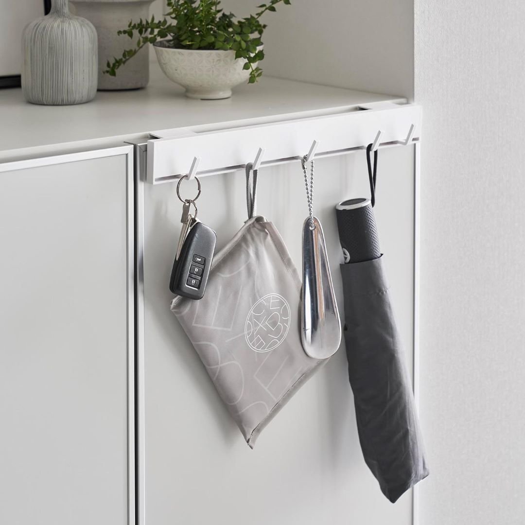 【tower】 引っ掛け可動式下駄箱扉フック｜玄関・ガーデニング用品,玄関収納｜kurasso（クラッソ）