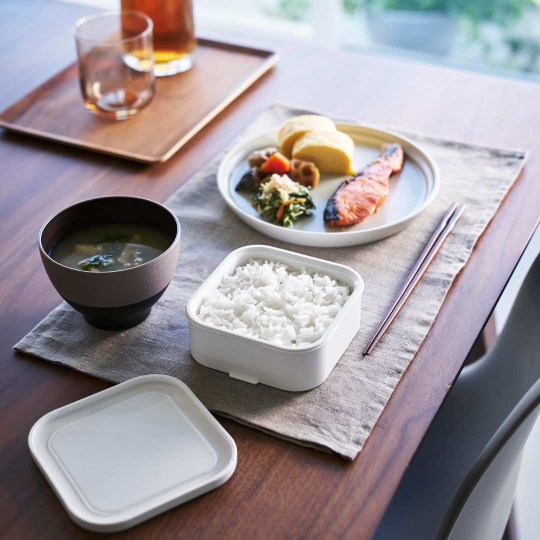 【tower】 温まりやすい立つ冷凍ごはん容器一膳 2個組｜キッチン用品,保存容器・調味料入れ,保存容器・キャニスター｜kurasso（クラッソ）
