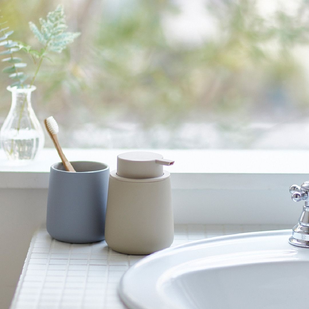 マットな質感のバスタンブラー｜収納用品,お風呂・バスルーム収納｜kurasso（クラッソ）