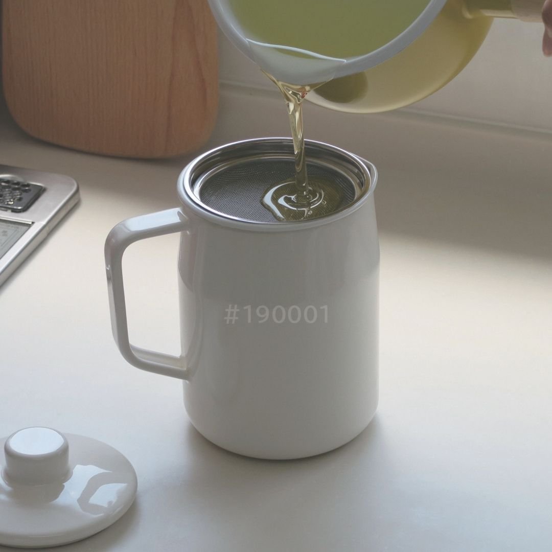 【富士ホーロー】Honey Ware オイルポット 0.8L 活性炭カートリッジ付き Filto＋｜キッチン用品,保存容器・調味料入れ｜kurasso（クラッソ）