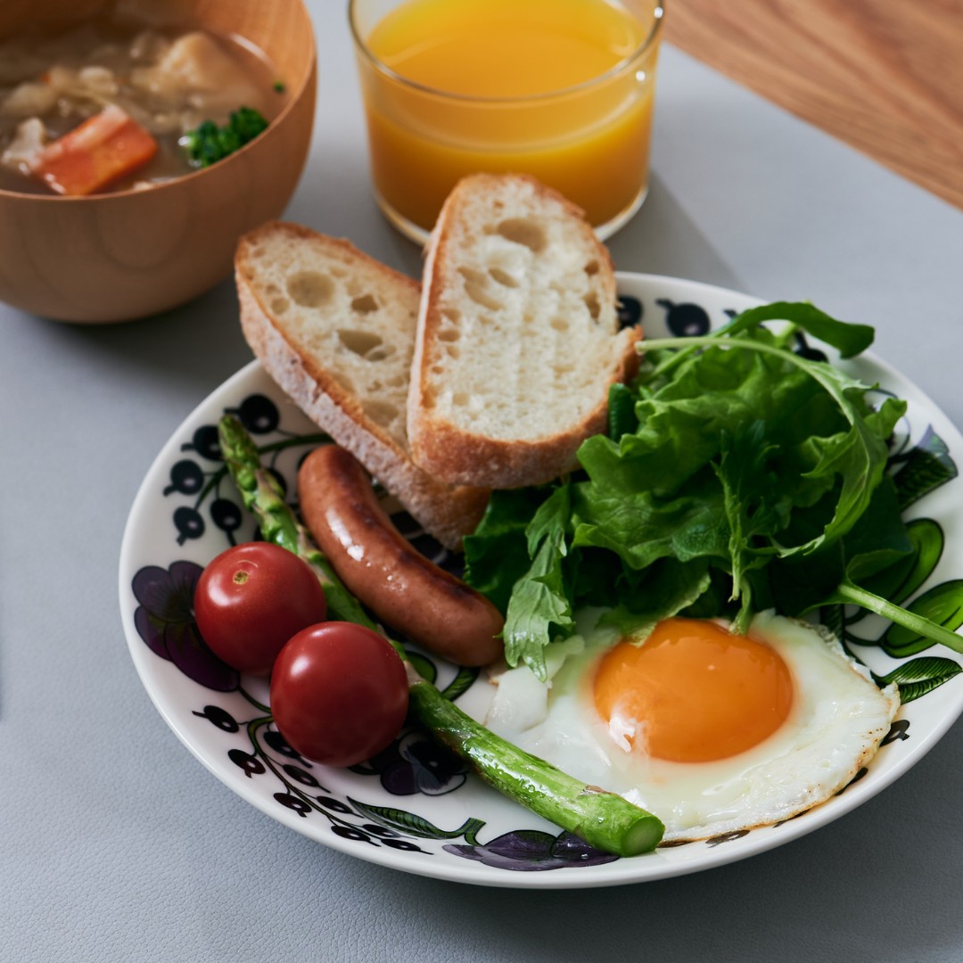 【bws SELECTION】 目玉焼きがおいしく焼ける鉄フライパン 蓋付｜キッチン用品,鍋・フライパン・やかん｜kurasso（クラッソ）