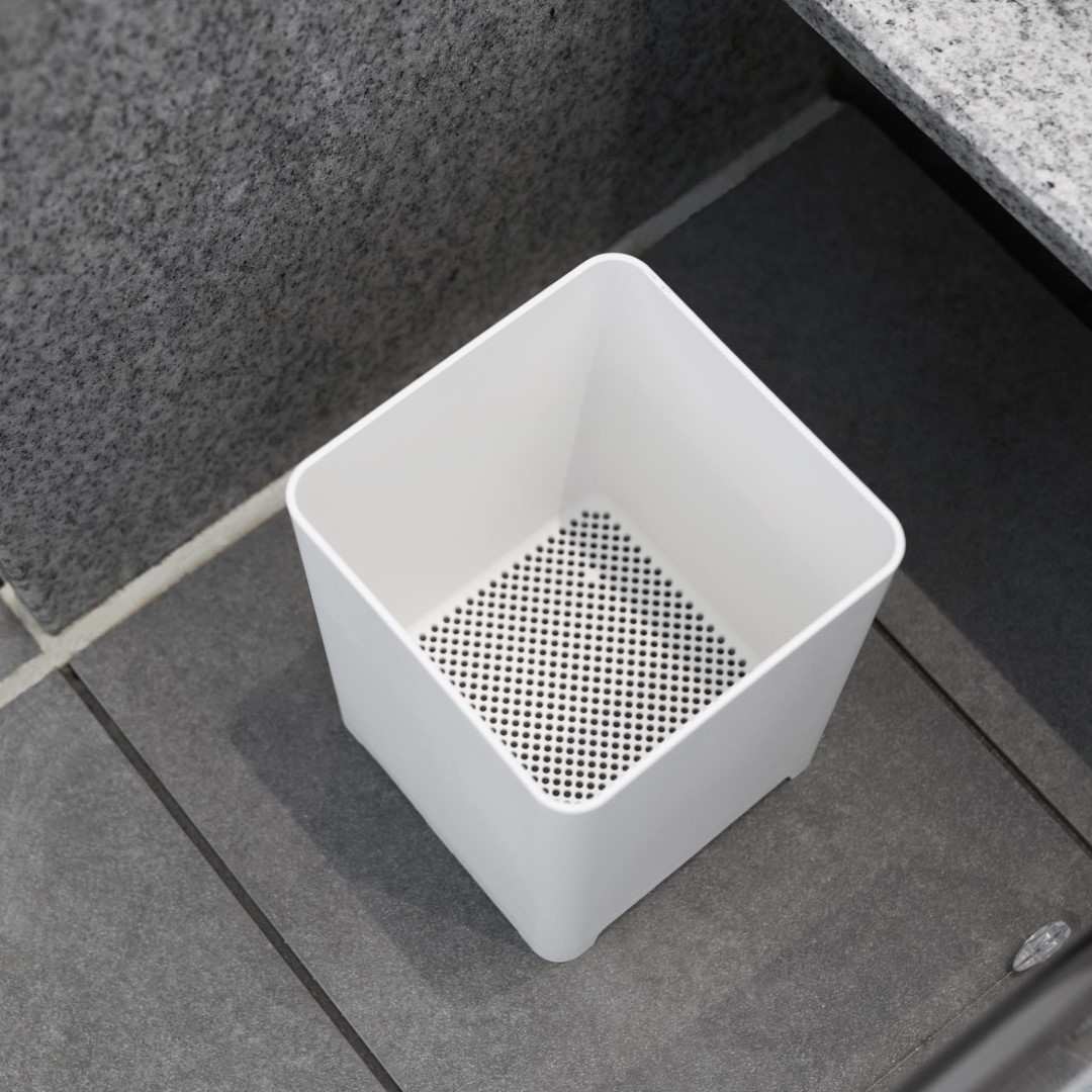 【tower】 水が抜けるゴミ箱 5L｜バス・洗面用品,バス小物｜kurasso（クラッソ）