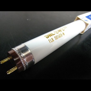 FLR30T6EX-N | NIPPO(DNライティング) 管径(20mm) 3波長形昼白色(5000K) 電力(16W) 全長(692mm) G13口金(2ピン) 寿命(約5000時間 ...