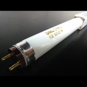 FLR36T6EX-W | NIPPO(DNライティング) 管径(20mm) 3波長形白色(4200K) 電力(19W) 全長(844mm) G13口金(2ピン) 寿命(約5000時間 ...