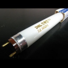 FLR54T6EX-L || NIPPO(DNライティング) || 管径(20mm) 3波長形電球色(2800K) 電力(29W) 全長(1302mm) G13口金(2ピン) 寿命(約5000 ...