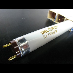 FLR910T6EX-W | NIPPO(DNライティング) 管径(20mm) 3波長形白色(4200K) 電力(20W) 全長(910mm) G13口金(2ピン) 寿命(約5000時間 ...