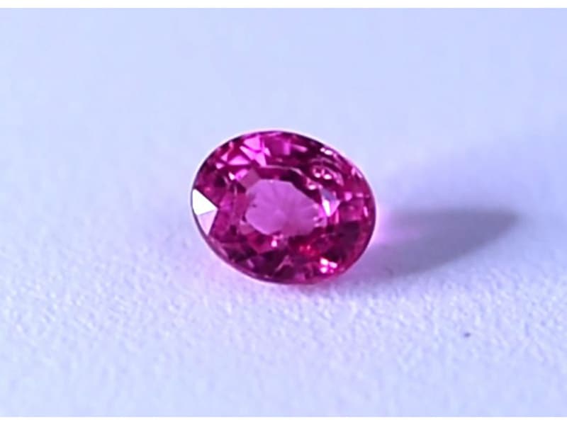 ピンクスピネル 0.49ct | 天然石ルース（裸石） | LiVES ONLINE