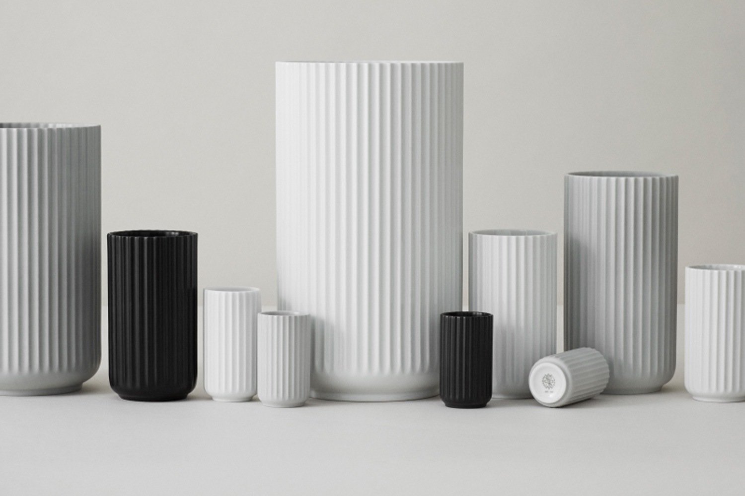 リュンビューベース ホワイトの通販 | 家具・インテリア通販 MAARKET マーケット