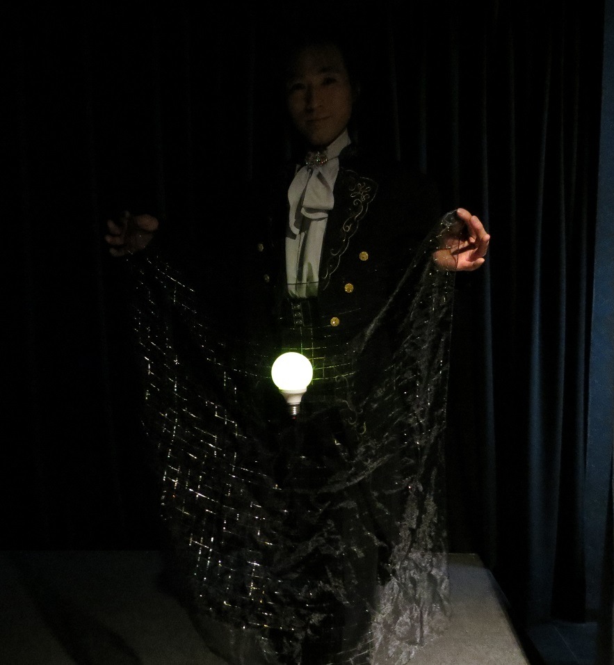 Floating Lamp Bulb/解説DVD付き | ステージ（フローティング） | マジックショップ マジックファンタジア