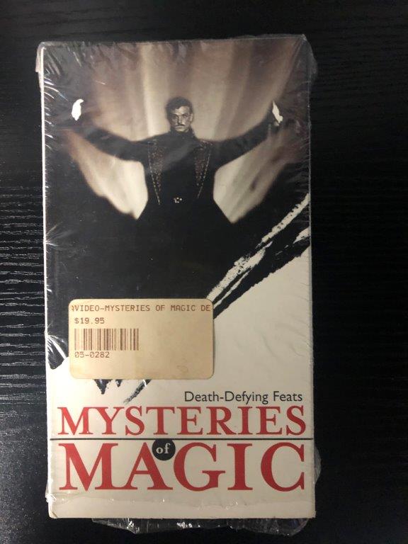 MYSTERIES of MAGIC Death-Defying Feats(ビデオテープ/DVD付き) | DVD(海外・ショー ...