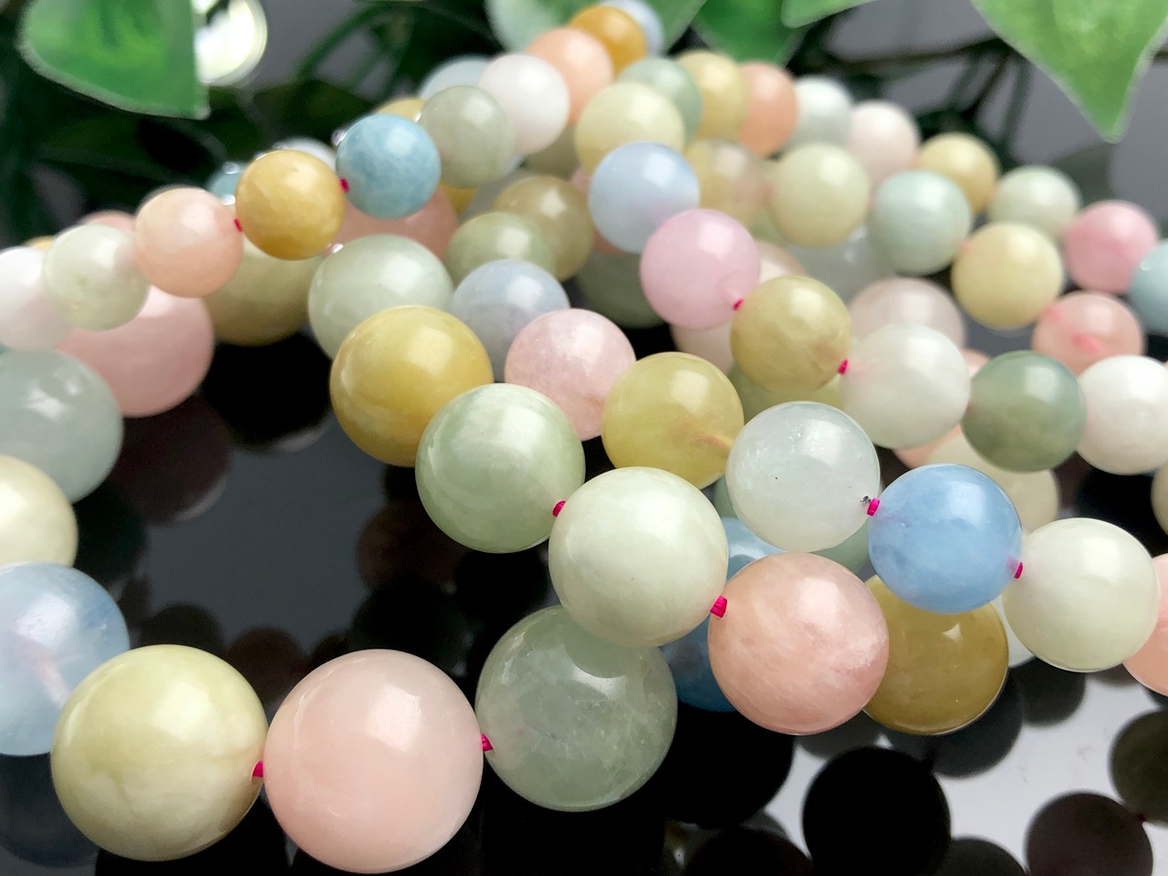 幸運を呼び込み、心を癒す★可憐なパステルカラー★天然石ブレス/3A/ミックスベリル（mix beryl/緑柱石）/ラウンド/約8mm/1本 ...