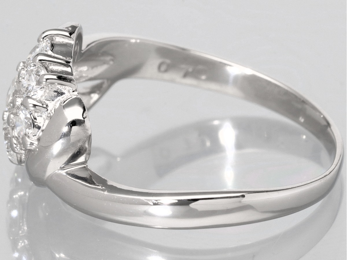 【1点物】鑑別書付き★世界四大宝石★Pt900★0.7ct★ラウンドブリリアントカット★天然石リング・指輪/天然ダイヤモンド（ダイアモンド/金剛石/Diamond）/14号/1個【天然石 ...