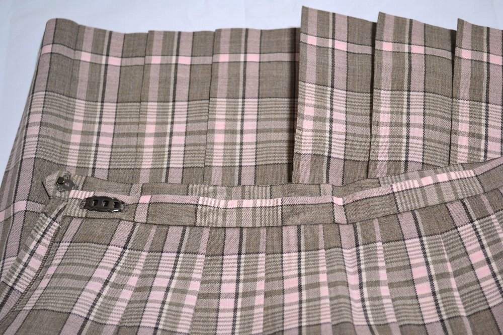 薄手のキャメルブレザー制服 タイ 裏地付き EAST BOY＊T1484 | ブランド制服組み合わせ | 制服ショップ 摩天楼