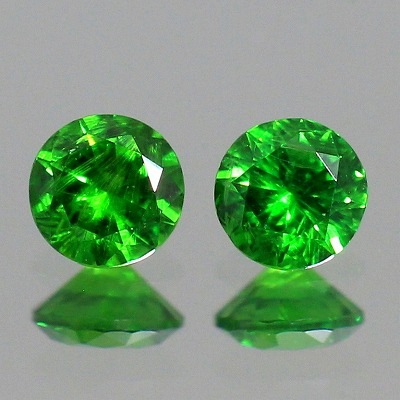 天然デマントイドガーネット 0.25ct/2P 【ロシア】 ペア