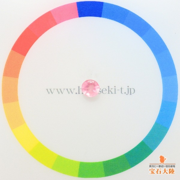 天然スピネル 0.58ct 【バフトップ】 モザンビーク