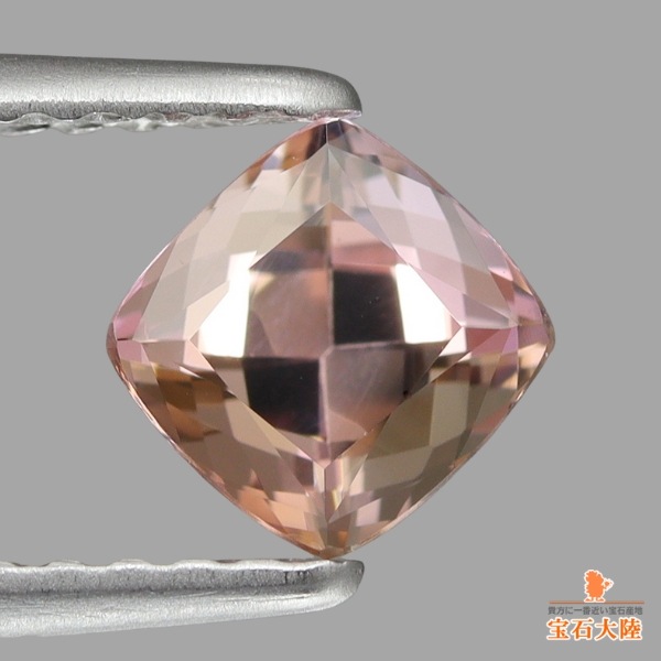 天然ゾイサイト 0.69ct 【マルチピンク】 タンザニア