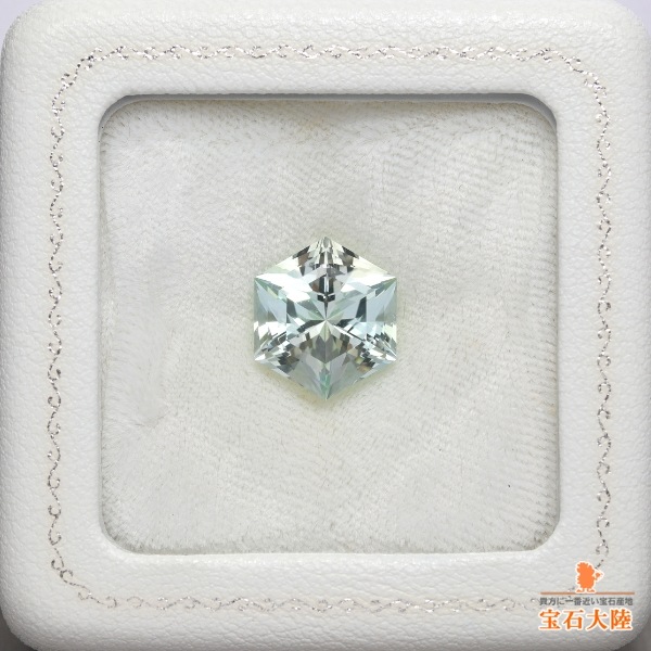 天然トパーズ 9.82ct 【無処理・カスタムカット】 ナイジェリア