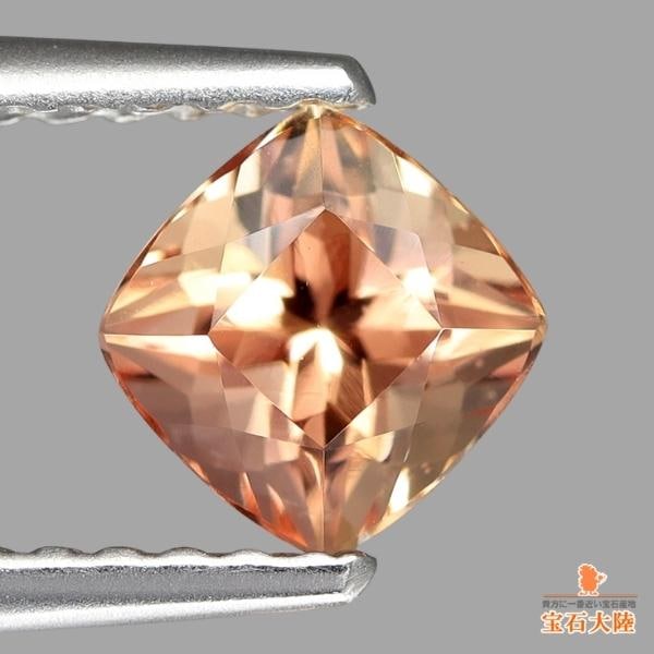 天然インペリアルトパーズ 0.79ct 【ブラジル】 クッションカット