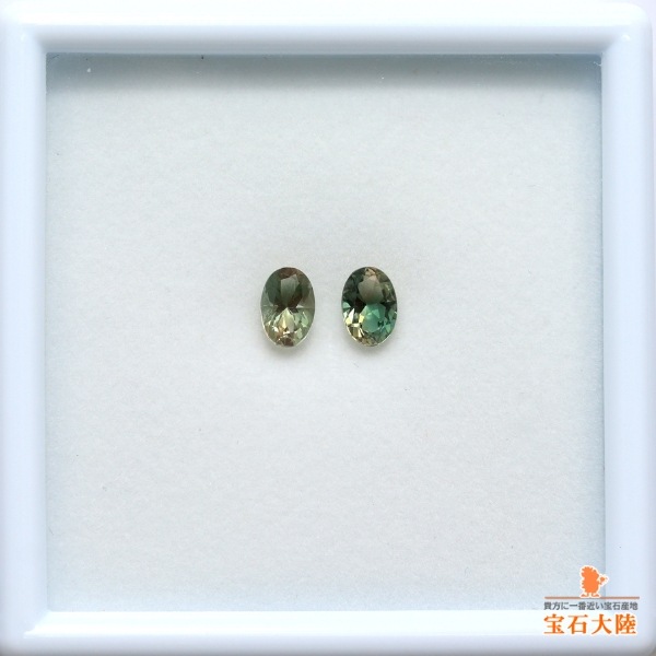 天然オレゴンサンストーン 0.82ct/2P 【ラブラドライト】 ペア グリーン