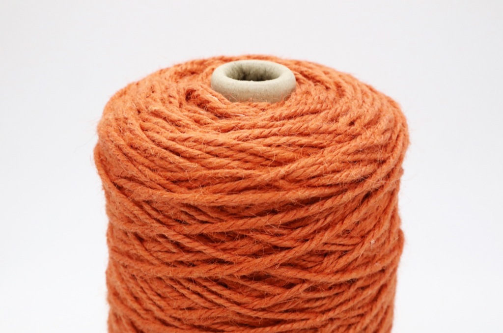 麻紐 14×3 堅牢染 No.25 コーン巻(約450g)