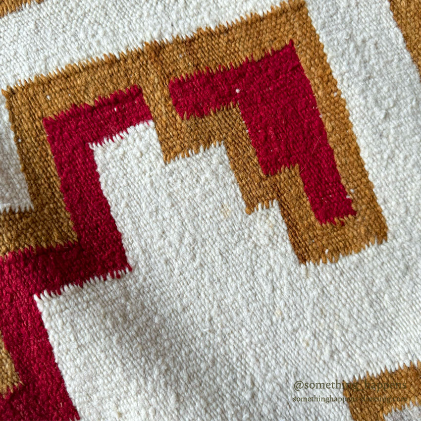 c.1940's NAVAJO RUG / RARE PATTERN / SMALL RUG IN RUG ... 128cm/74cm ...