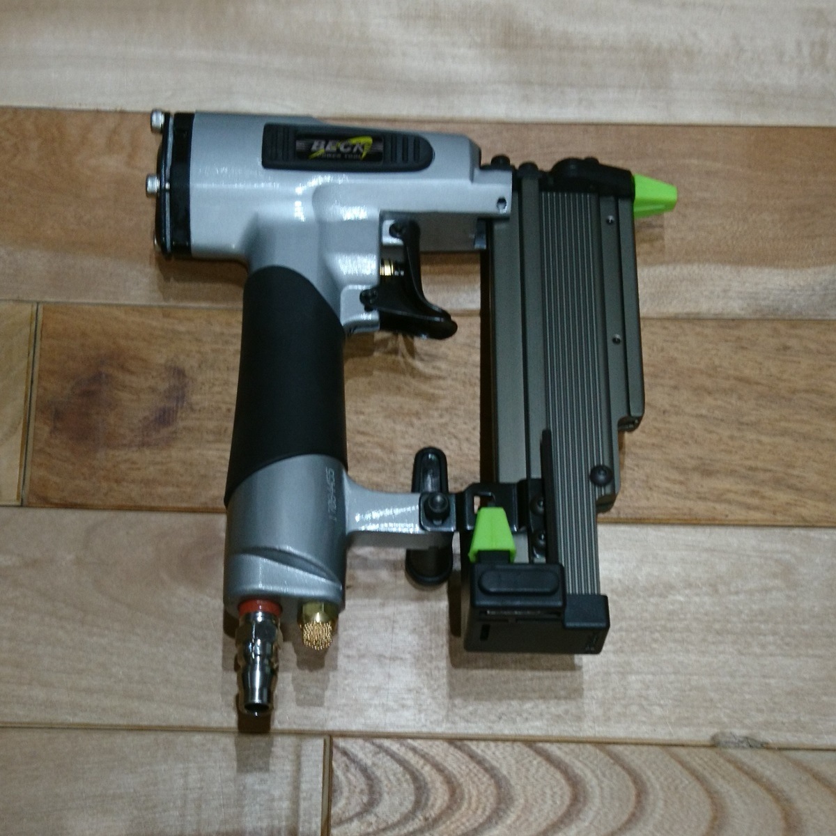 エアータッカー P635（BECK） | エアー工具類 | 大倉商店オンラインショップ