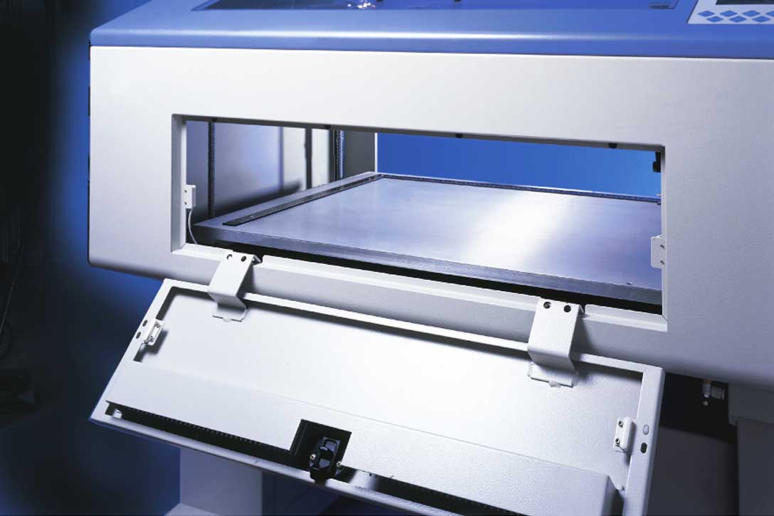 COMNET レーザー加工機／GCC LaserProシリーズ MERCURY III ／635×458mmの加工エリア | 価格お問合せ商品 ...