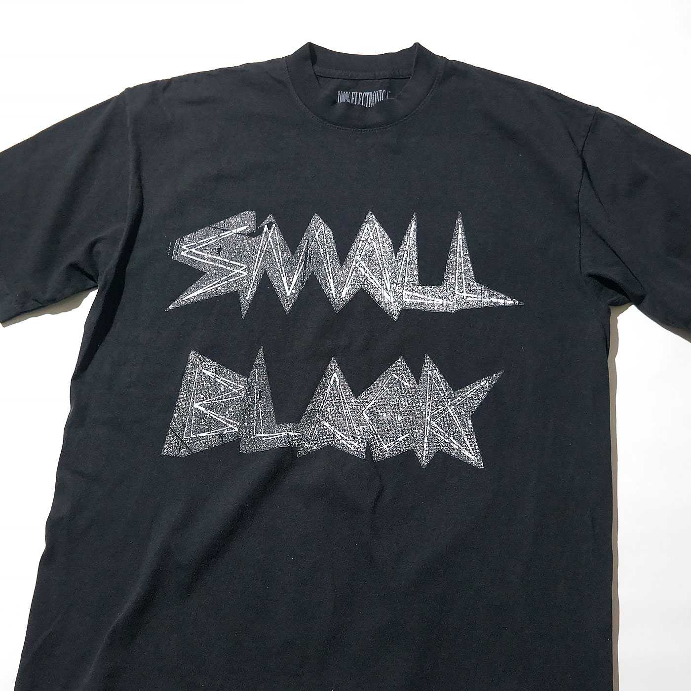 SMALL BLACK Tシャツ Distressed Logo-Black | OSOMALO バンドTシャツの通販