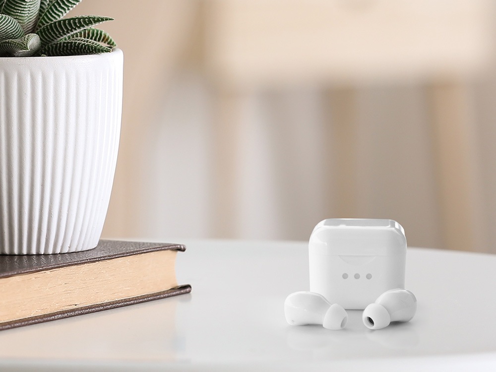 完全ワイヤレスイヤホン Bluetooth5.3対応 クレードルもイヤホンも超コンパクト (OWL-SE07) | オーディオ,完全ワイヤレス ...