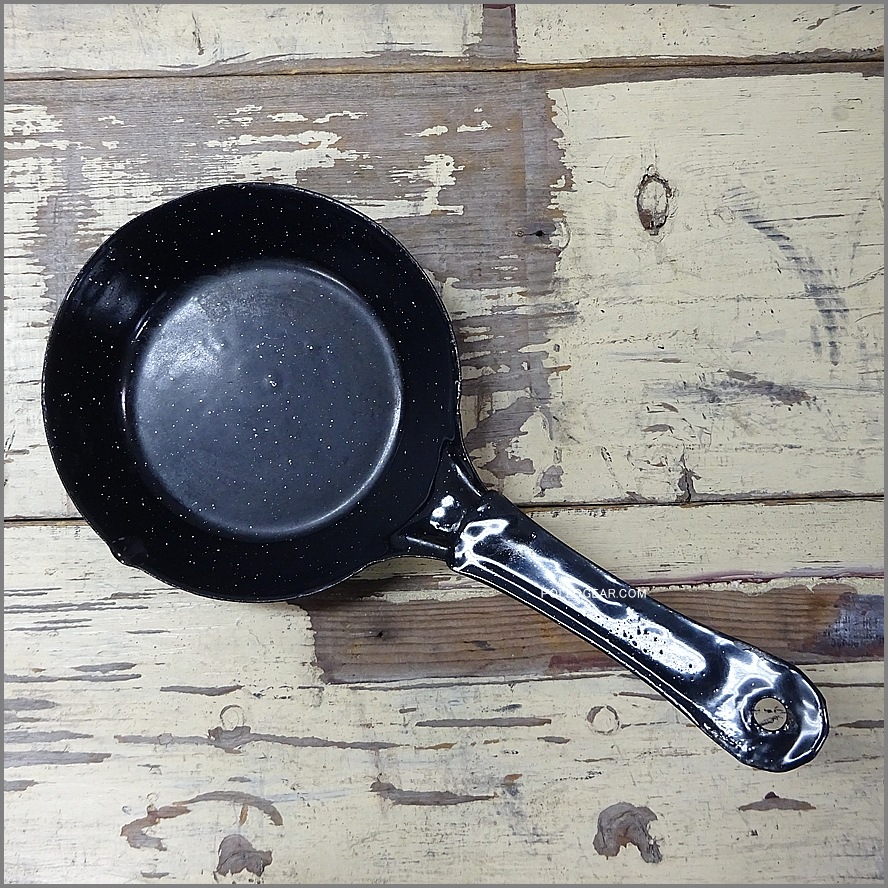 1960年代 琺瑯 152㎜ ビンテージ フライパン 鉄フライパン アメリカ製 Cowboy Frying Pans USA エナメルコーティング | キッチン,クッカー/食器 | POLLOGEAR