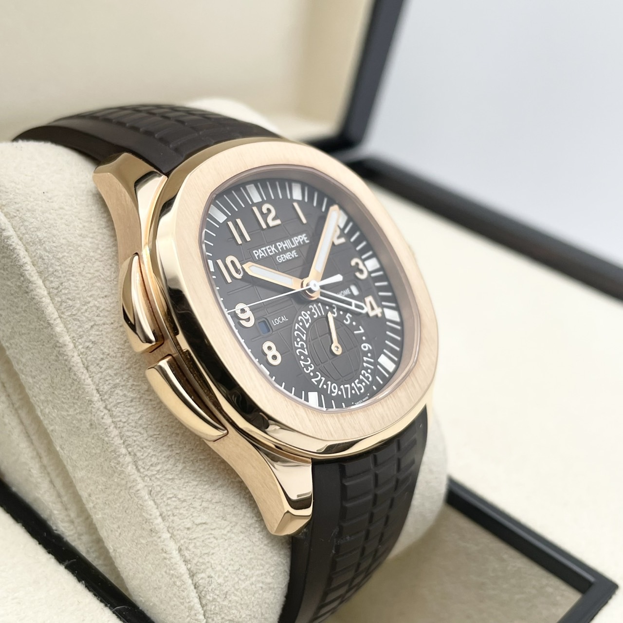 パテックフィリップ アクアノート 5164R-001 ブラウン・エンボス 40.8mm ｜ 商品状態：中古美品｜プレミアバリューショップ
