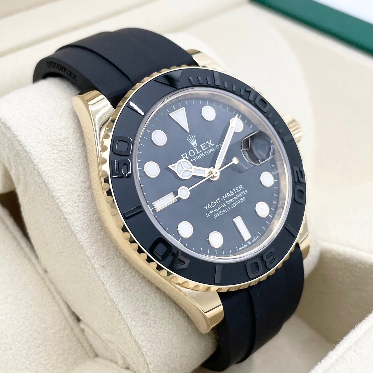 ロレックス ヨットマスター 226658 ブラック ブラックラバーベルト イエローゴールド 42mm ｜ 商品状態：新品｜プレミアバリューショップ