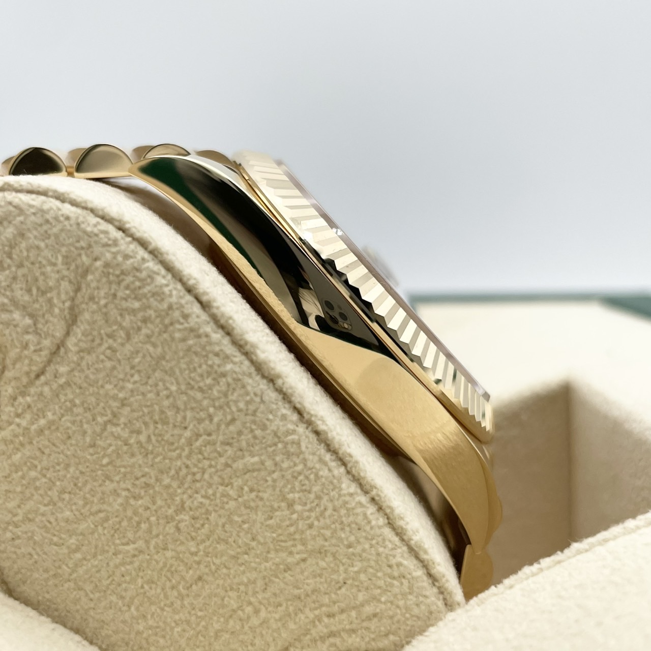 ロレックス デイデイト 228238 グリーンオンブレ プレジデントブレスレット 40mm ｜ 商品状態：新品｜プレミアバリューショップ