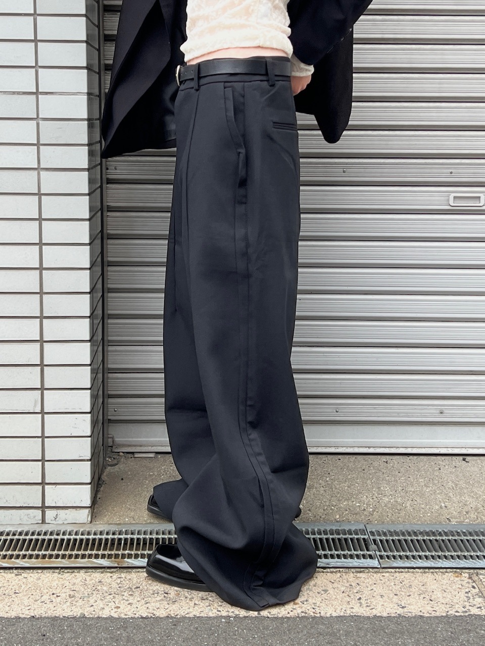 受注制【Chikashitsu +】side design wide slacks (2color) | OUR BRAND ...