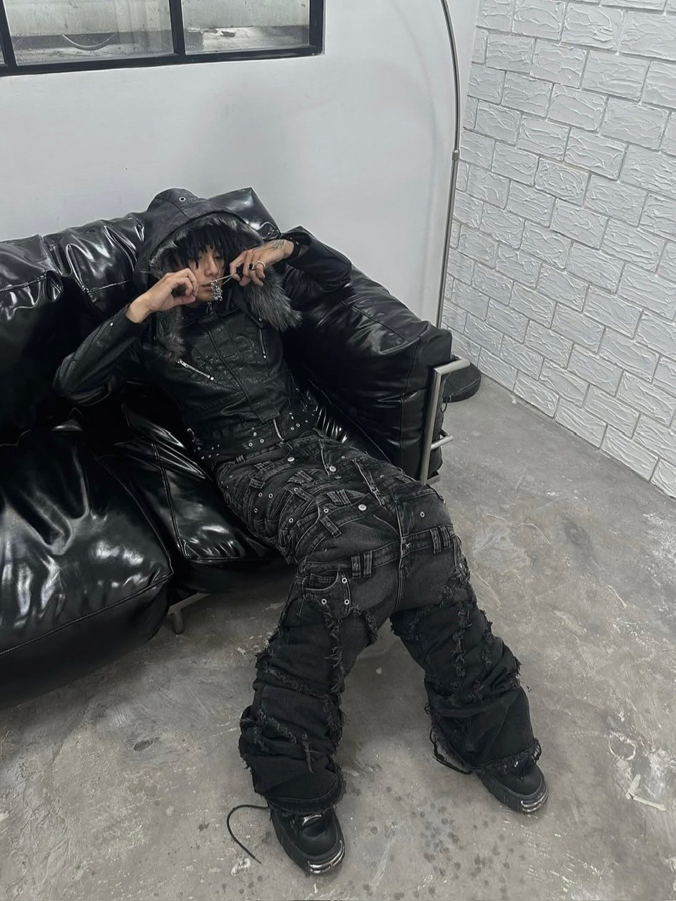 12/8 21:00【Cozy world Wide】00 KNIGHT CLUB BAGGY FLARE JEANS | OUR BRAND ...