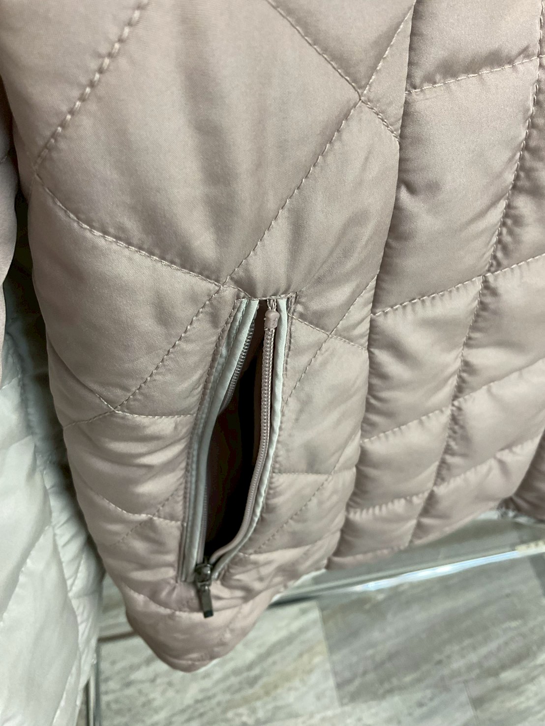 P000 変形キルト フード付き中綿コート（48-741090） | ルートスタイル（大阪店出荷商品）P000,ミセストータル,ミセスアウター ...