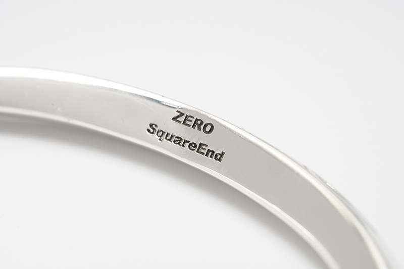 ZERO OnlineShop,ブランド別,ZERO,バングル・ブレスレッド | ろーぐす オンラインショップ |ZERO ゼロ シルバー バングル "Square End" ZERO ...
